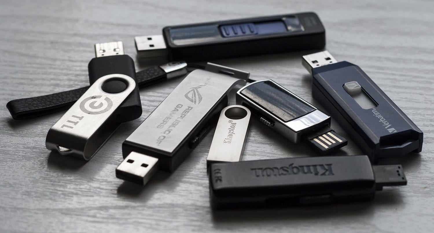 Flashdisk Adalah? Beserta Fungsi, Kelebihan dan Kekurangannya