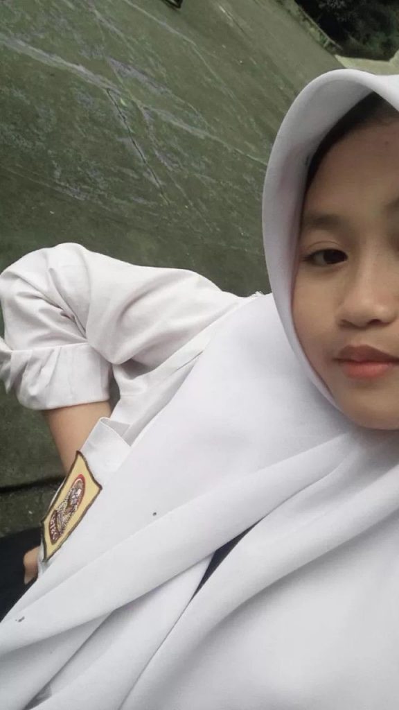 Kumpulan Foto Cewek2 Cantik SD, SMP dan SMA Kekinian Terbaik