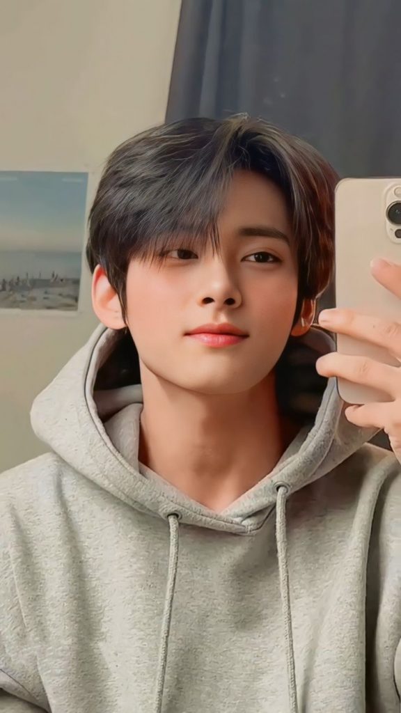 Foto Cowok Ganteng (CoGan) dan Nomor WA Terbarunya