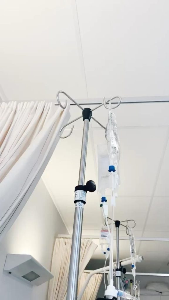 Kumpulan Foto Infus di Rumah Sakit Kualitas HD Terbaru