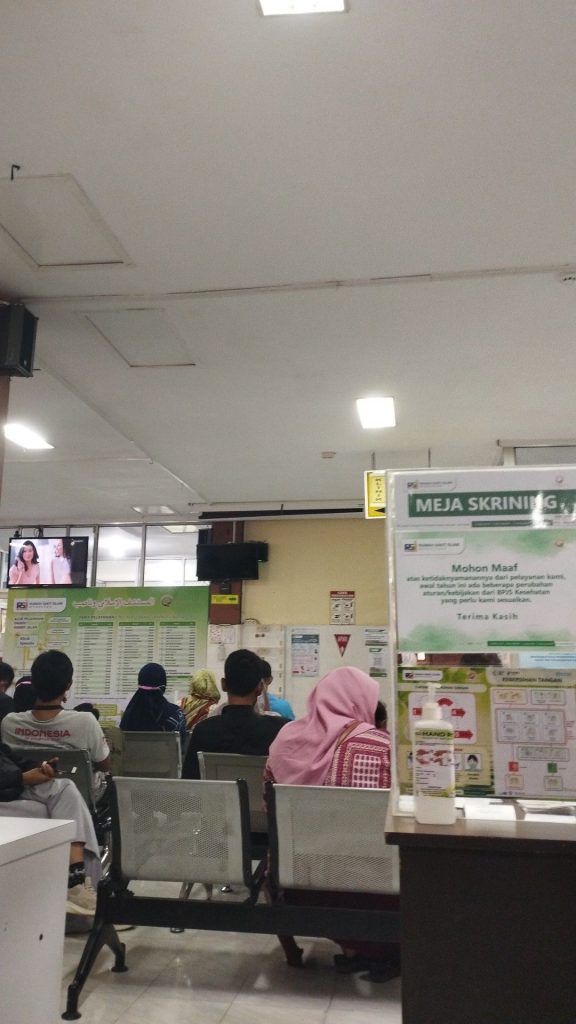 Asli! Foto Ruang Tunggu Klinik Rumah Sakit Malam Hari